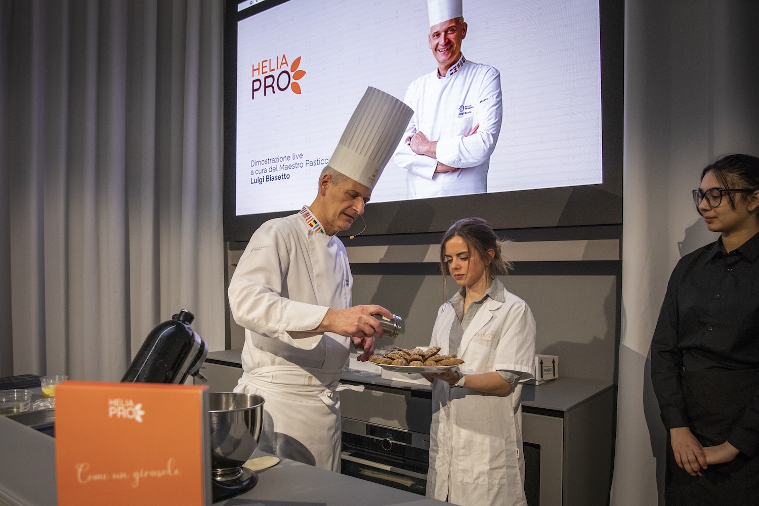 Cereal Docks Launches HeliaPro: The Innovative Sunflower Flour for the ...